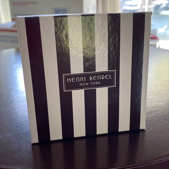 henri bendel | Accessories | Henri Bendel Gift Box | Poshmark
